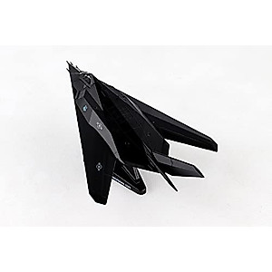 Daron Worldwide Trading F-117 Nighthawk 1:150 Vehicle , Black
