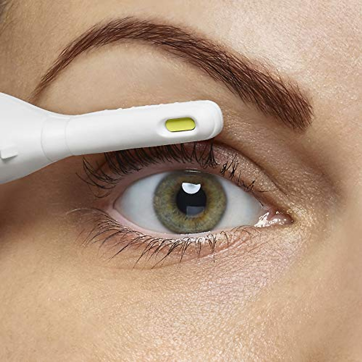 True Glow by Conair Mini Heated Eyelash Curler