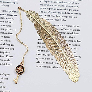 Metal Feather Bookmarks,2 Pcs 4.5inches Long Page Markers,Handmade Birthday Thanksgiving Christmas Gifts for Men Dad Husband Boys Student Teacher Readers Kids Boyfriend(Gold Key+Clock)