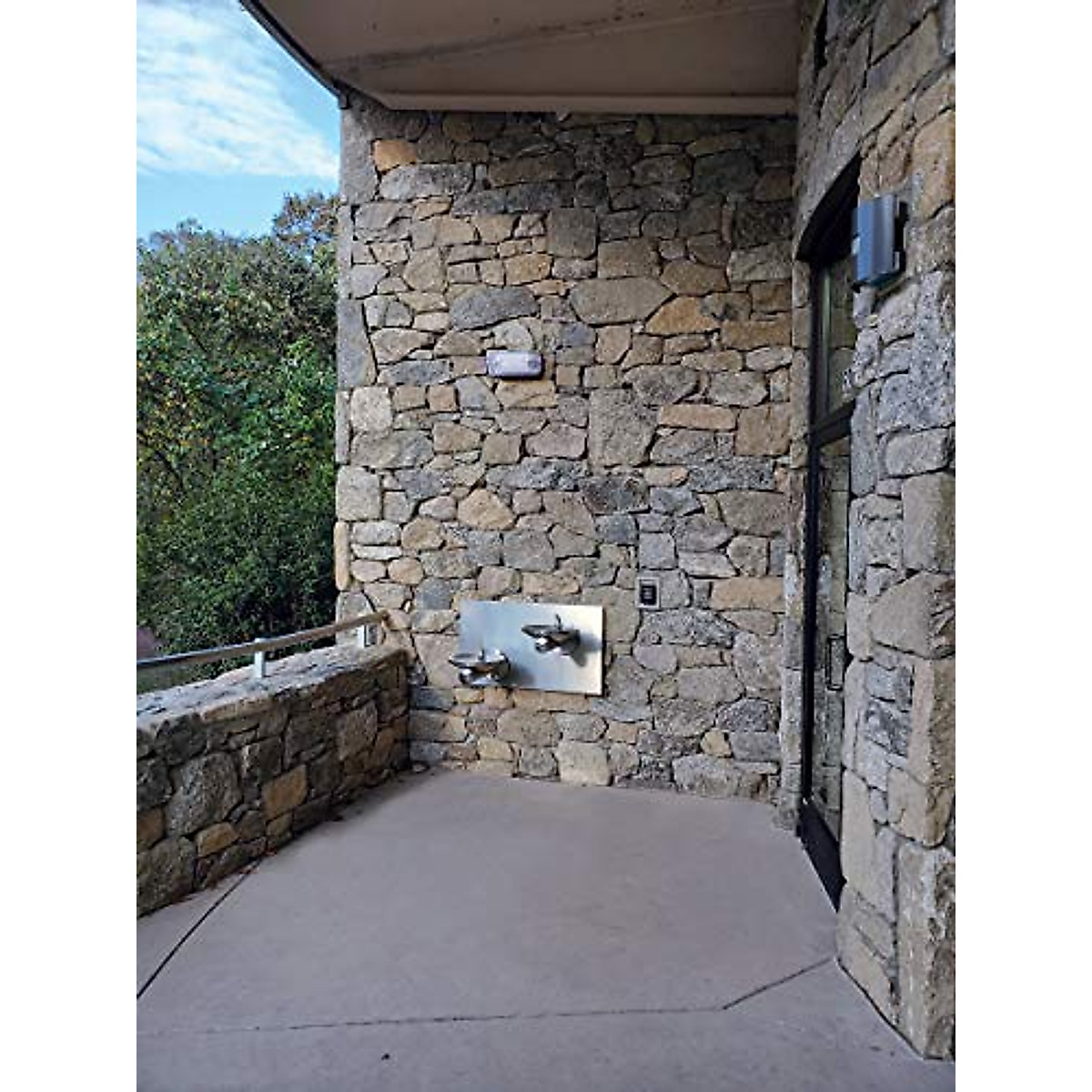 Hubbell Industrial CSWEU2LED Emergency LED Light, White