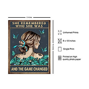 She Remembered Who She Was And The Game Changed - Positive Quotes Wall Decor - Uplifting Inspirational Encouragement Gifts for Women, Teen Girls - Motivational Wall Art - Light Blue Boho Decoration