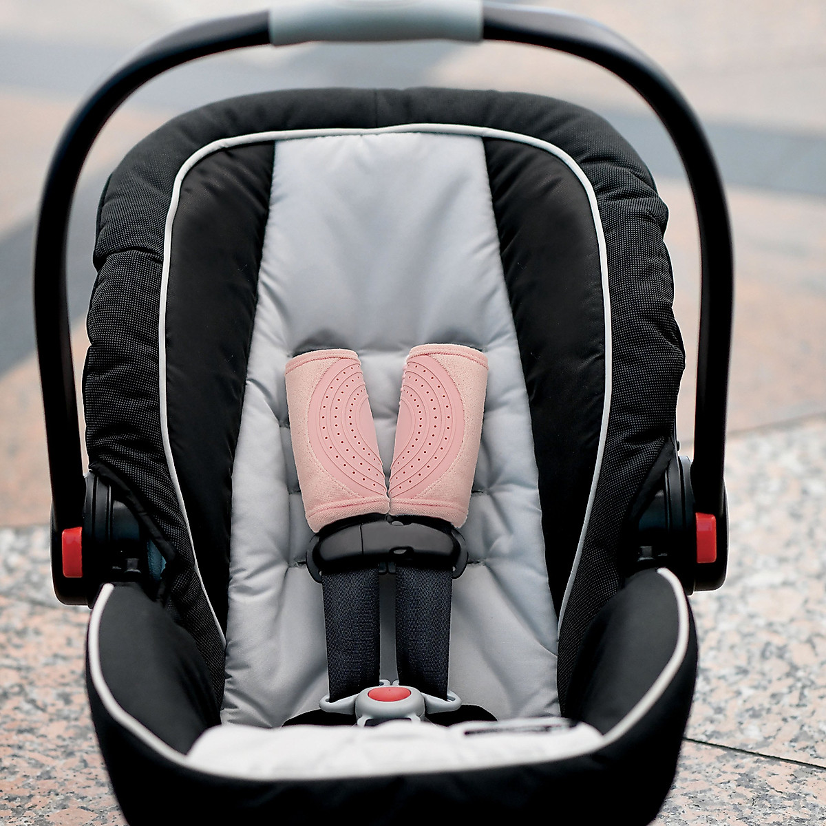 Travel Bug Baby 2 Piece Car Seat Strap Cover Teether Set (Pink)