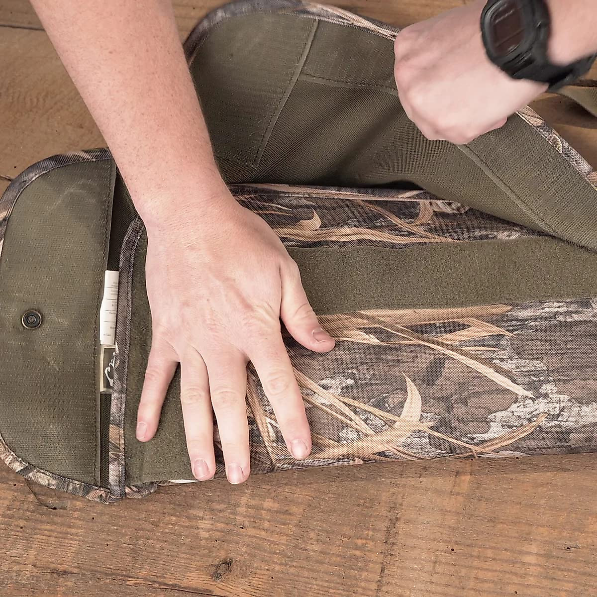 Drake Waterfowl Floating Side-Opening Padded Gun Case - Soft Rugged Waterproof Hunting Shooting Gun Carry Bag for Storage & Transportation, Mossy Oak Terra Bayou