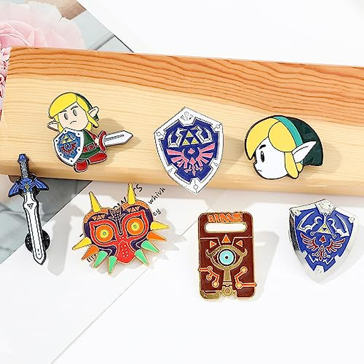 Zelda Game Enamel Pin Set - Zelda Gaming Collectible 7Pcs Shield and Sword Lapel Pins, Cosplay Brooch Gift for Women Men Game Lover