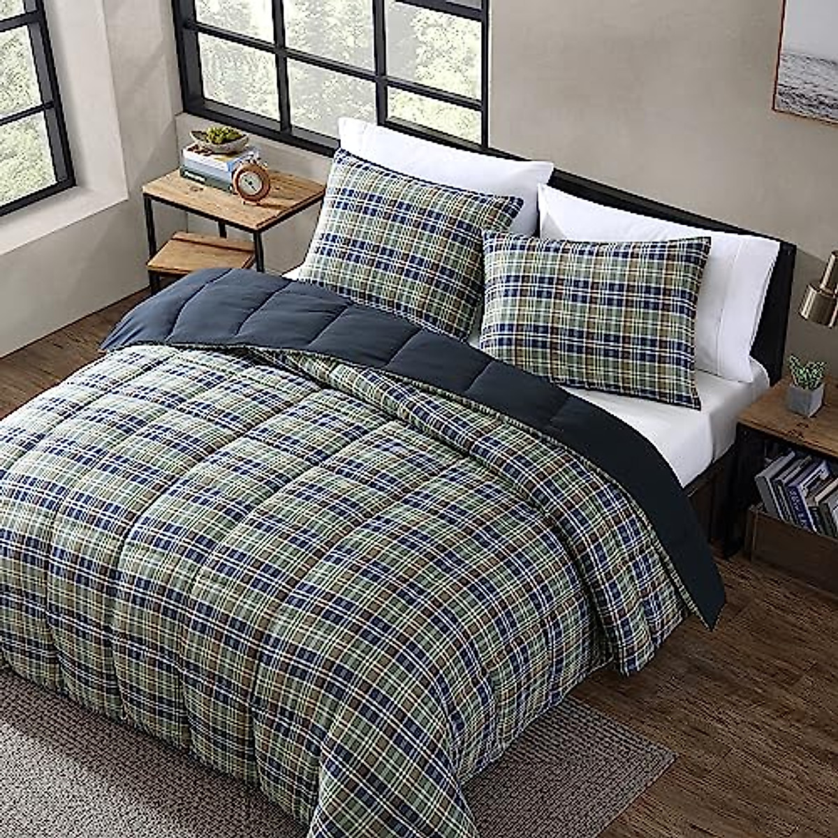 Eddie Bauer Comforter Set Reversible Plaid Alt Down Bedding with Matching Shams, Home Decor for Colder Months, Queen, Rugged Navy