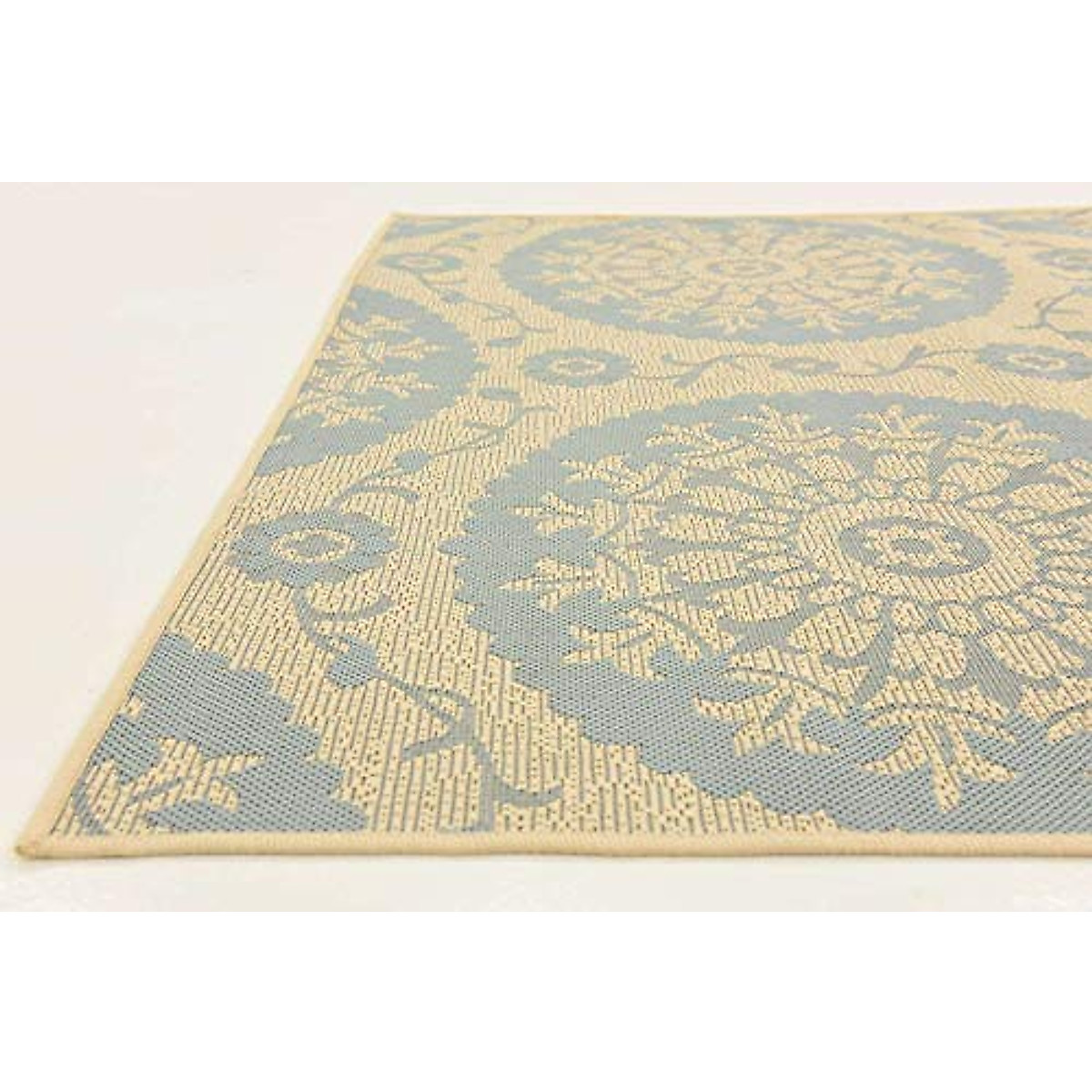 Unique Loom Outdoor Botanical Collection Area Rug - Medallion (5' 3" x 8' Rectangle, Aqua/ Beige)