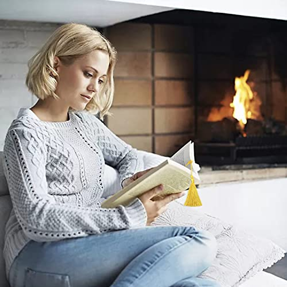 yueton 2PCS Hollow Leaf Bookmark Metal Bookmarks with Tassel Elegant Book Marker for Book Lovers - for Office, School, Home, Library and Bookstore Use