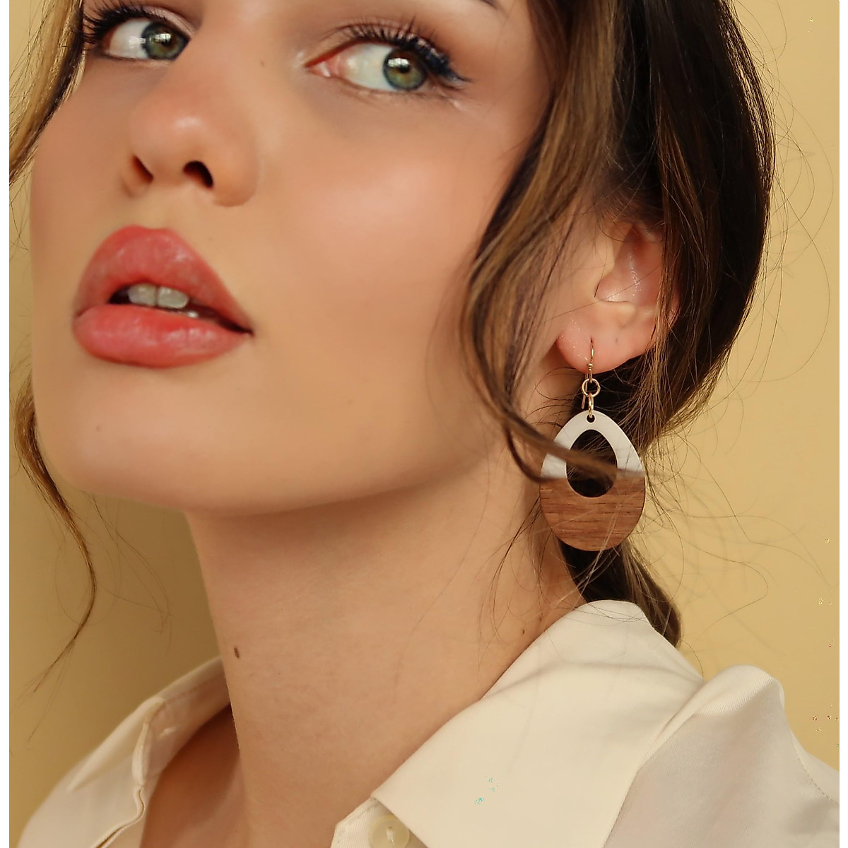 POMINA Lightweight White Earrings for Woman Oval Teardrop Dangle Earrings Geometric Colored Resin Wood Earrings Two Tone Color Spring Gold Drop Earrings (Teardrop Clear)