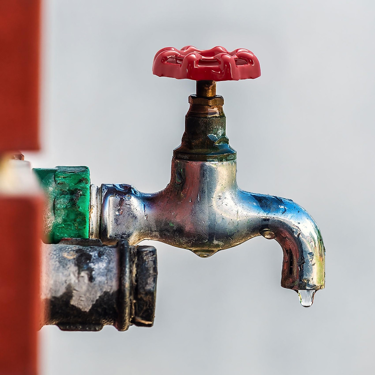 Pndeyo 2pcs Outdoor Faucet Handle, 6x6mm Round Wheel Hose Bib Handle, Rustproof Water Spigot Handle Outside Water Valve Faucet Handle Replacement Parts- Red