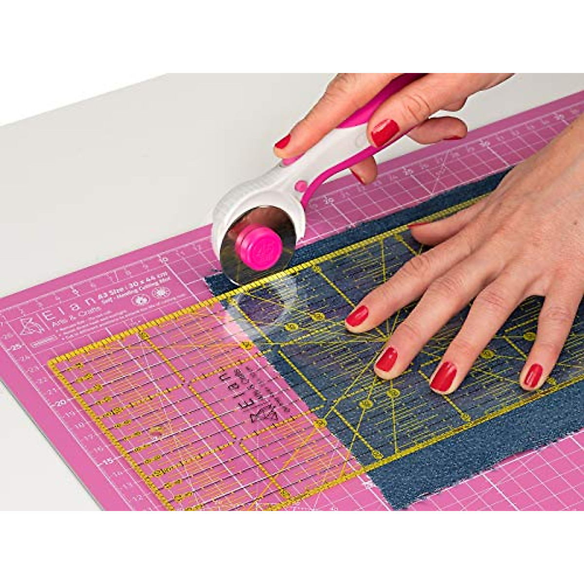 Elan Rotary Cutter for Fabric Rosa, Fabric Rotary Cutter Sewing, Fabric Cutters, as Blade Roller Cutter for Fabric Cutter, Rotary Cutter Blades 45mm, Fabric Cutting Wheel, Perfect Quilting Tools