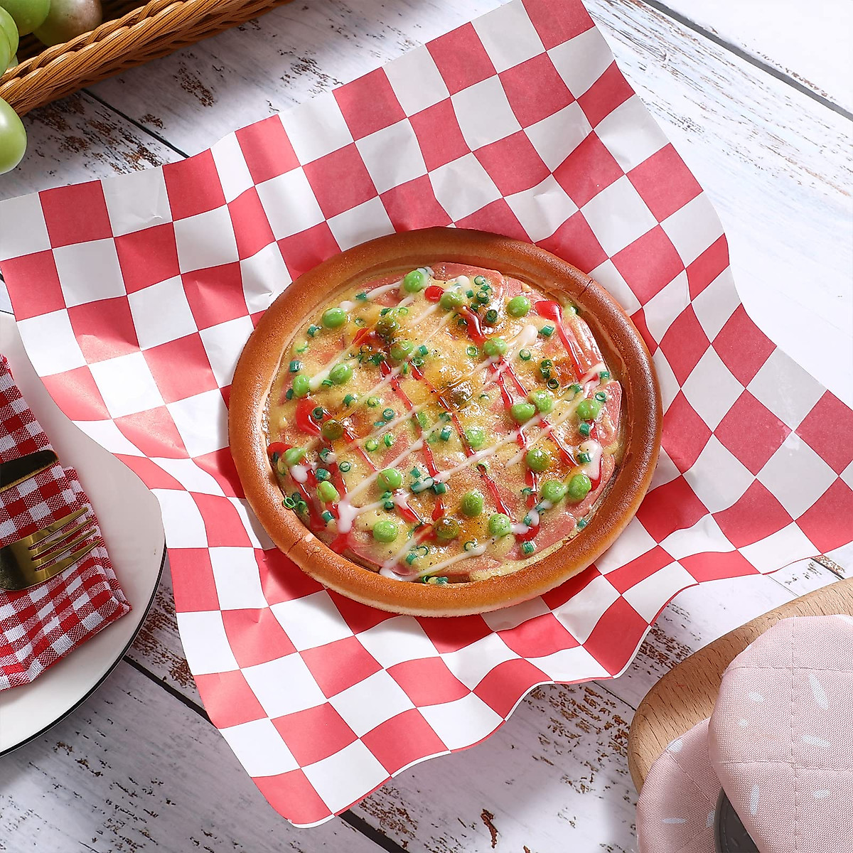 500 Deli Paper Sheets 12 x 12 Inch Red and White Checkered Food Wrapping Papers Grease Resistant Food Wrap Sandwich Paper Wraps Disposable Paper Liner for Picnics Barbecue Restaurants Cookout Party