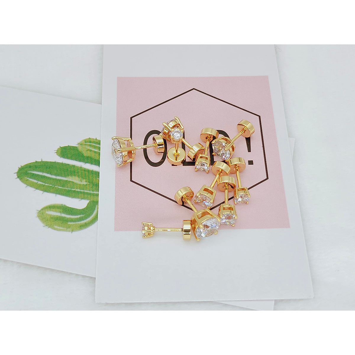 Kainier Women's 5 Pairs 14K Gold Plated CZ Stud Earrings Flat Back Earrings Simulated Diamond Round Surgical Steel Cubic Zirconia Hypoallergenic Flat Back Ear Stud Set（5 Pairs)