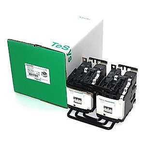 Schneider Electric Reversing Contactor, 120V Coil, 40A Iec
