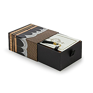 ihvan online Muslim Prayer Rug and Quran with Prayer Beads, Kaaba Decor Box, Islamic Gift for Women & Men, Elegant Islam Set for Ramadan, Eid, Umrah, Birthday, Travel