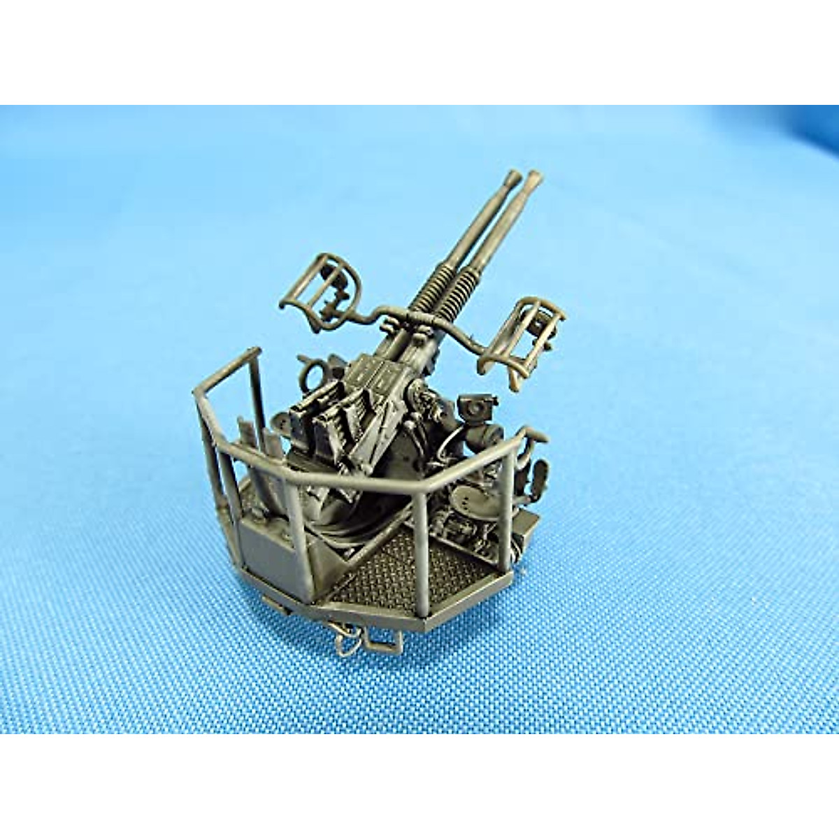 Metallic Details MDR7252-1/72 Twin 40 mm Bofors Guns Scale Model kit