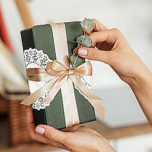 200 Pcs Round Lace Paper Doilies, 4.5" Round Decorative Paper Placemats, Assorted 10 Colors Disposable Paper Doilies for Cake Wedding Tableware Decoration, Tables Decorating Birthday Party Cakes