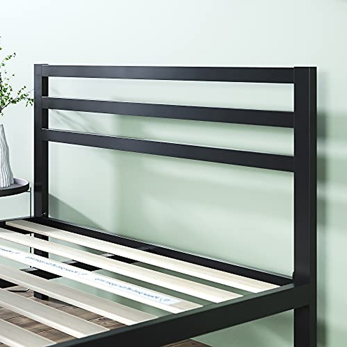 ZINUS Mia Metal Platform Bed Frame with Headboard / Wood Slat Support / No Box Spring Needed / Easy Assembly, Full