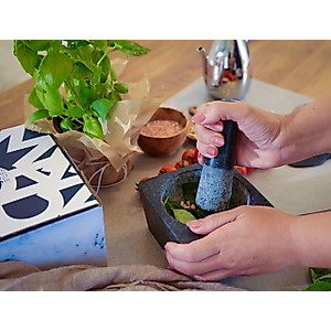 Large Mortar and Pestle Set with Garlic Peeler, Avocado Slicer and Spatula – Authentic Granite Stone Mexican Molcajetes Mortar and Pestle – Ideal for Grinding Spices and Herbs - Grinder - Crusher