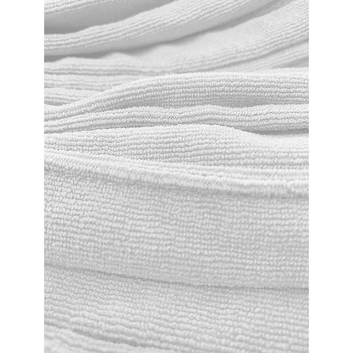 White Microfiber Pro Wet Mop Kit: Unrivaled Performance and Durability