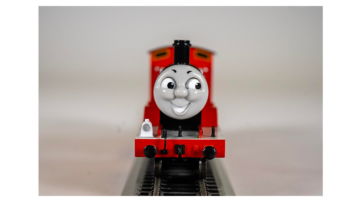 Bachmann James the Red Engine HO Scale Train w/ Moving Eyes