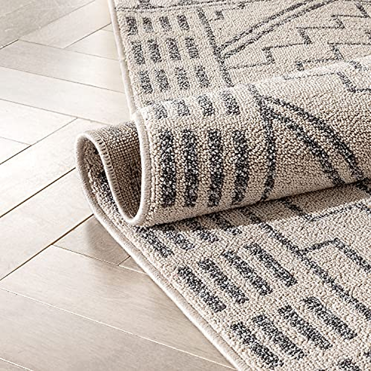 Well Woven Zafir Ivory Tribal Diamond Medallion Area Rug 8x10 (7'10" x 10'6")