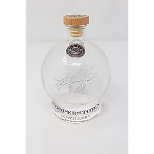 Cooperstown Distillery Ken Griffey, Jr. National Baseball Hall of Fame Licensed Engraved Signature Series Decanter | 750mL