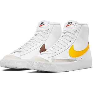 Nike Boy's Blazer Mid '77 (Big Kid) White/Vivid Sulfur/Pecan 5 Big Kid M