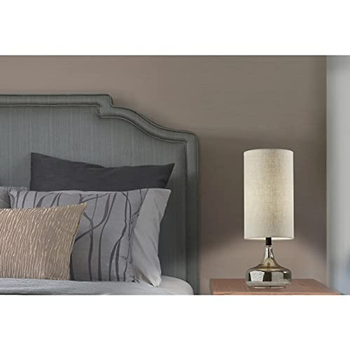 Adesso 1551-01 Cassandra Table Lamp, 23.75 in, 60W, Cracked Mercury Glass/Black, 1 Table Lamp