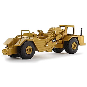Diecast Masters 1:64 Caterpillar 611 Wheel-Tractor Scraper, Play & Collect Series Cat Trucks & Construction Equipment | 1:64 Scale Model Diecast Collectible Model 85695