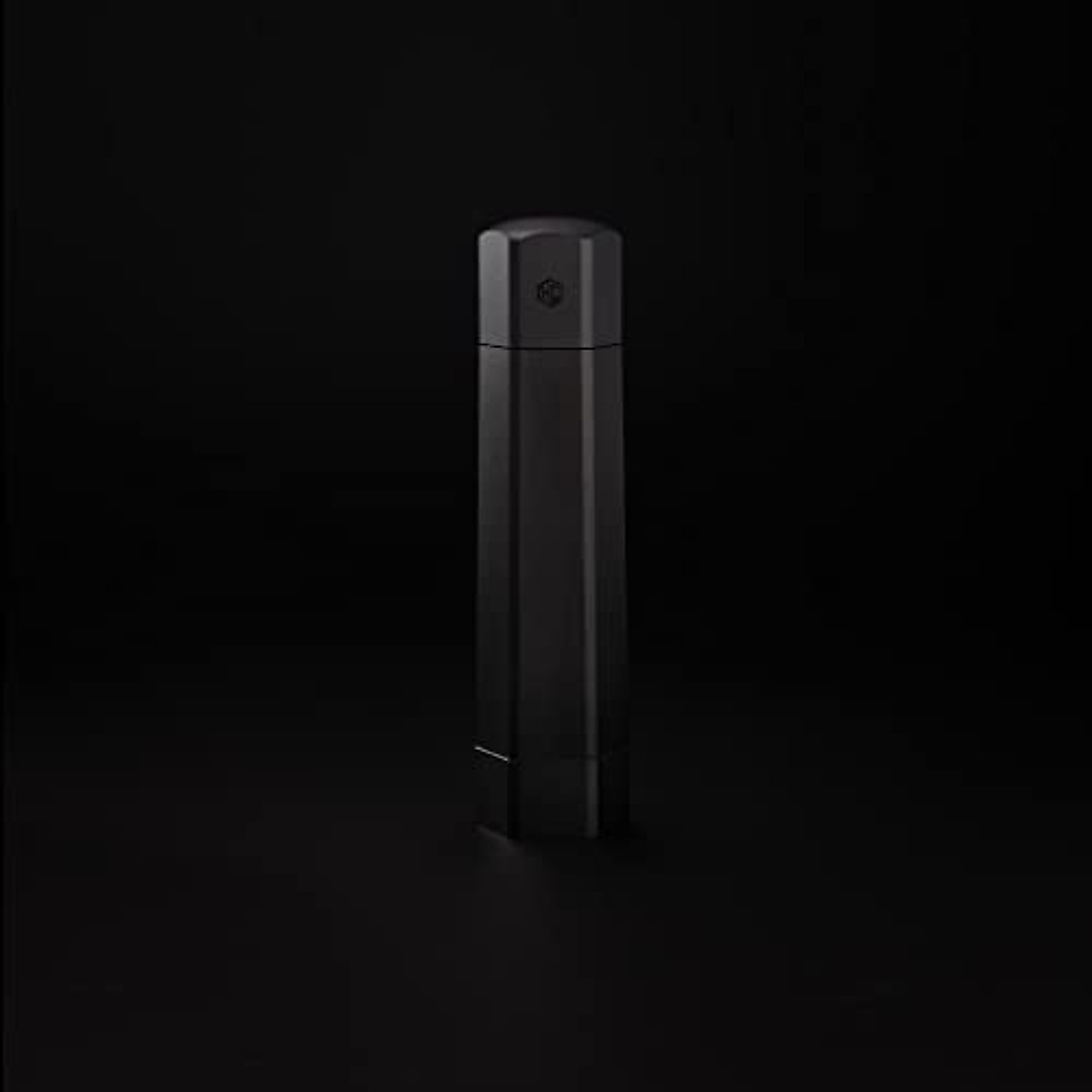 HexClad Cookware Professional Grade Heavy Duty Pepper Grinder Mill with Refillable Black Aluminum Mono-Chrome Pepper Mill and Adjustable Coarseness