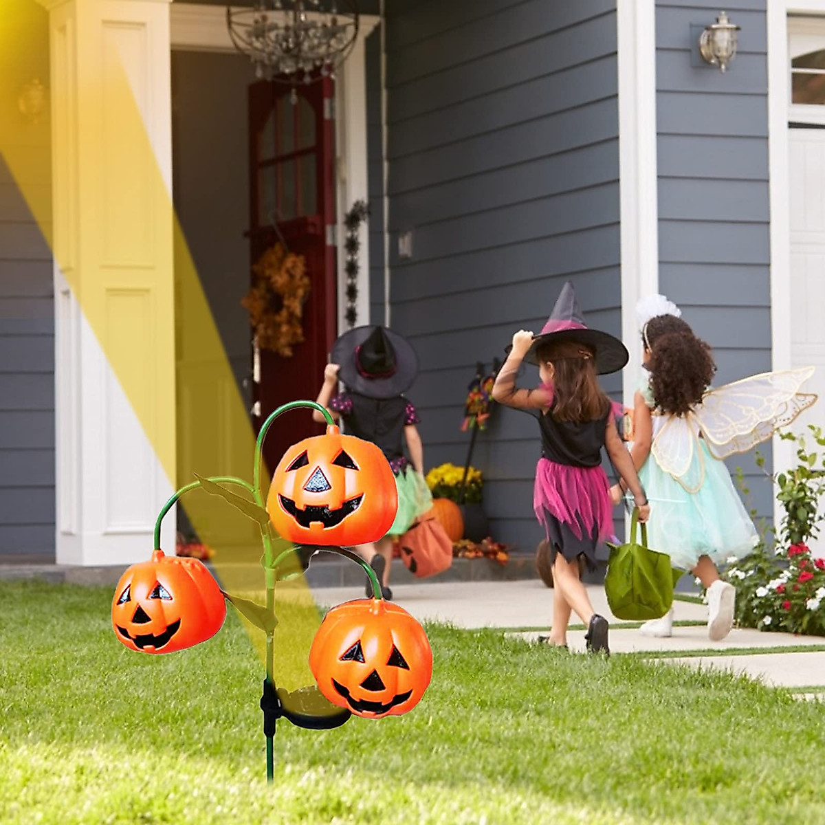 Sunmoony Solar Pumpkin LED Stake Lights for Outdoor Garden, Hanging Pumpkin Lantern for Horror Nights Home Yard Party Halloween Decor (Yellow Light-Small)