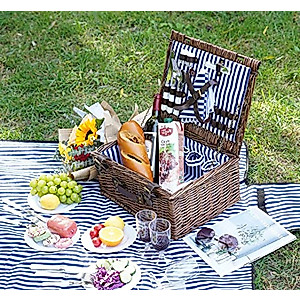 Wicker Picnic Basket for 4 with Soft Picnic Blanket, Picnic Set for 4 with Beach Mat, Willow Hamper Service Gift Set for Camping and Outdoor Party Best Gifts