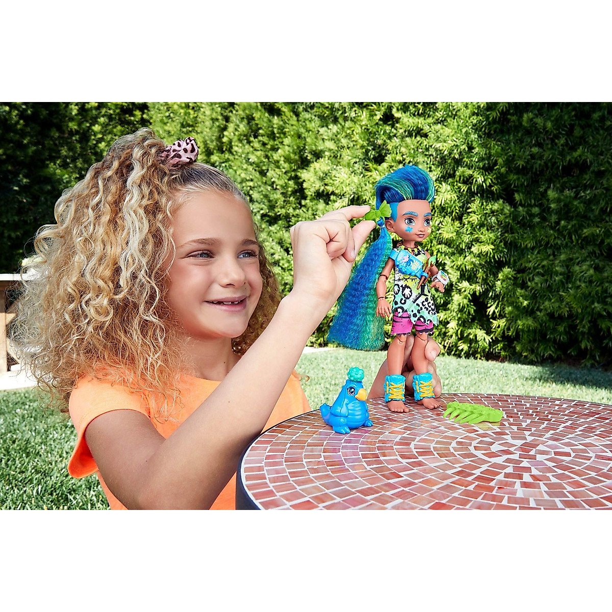 Mattel Cave Club Slate Doll (8-10-inch, Blue Hair) Poseable Prehistoric Fashion Doll with Dinosaur Pet and Accessories, Gift for 4 Year Olds and Up