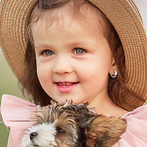 MILACOLATO 925 Sterling Silver Small Hoop Earrings Toddler 18K White Gold Plated Daisy Earrings Yellow FLower Huggie Hoop Earrings for Women Hypoallergenic Earrings for Sensitive Ears Over 3 Years Old