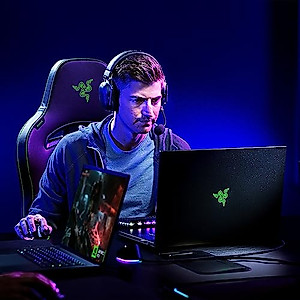 Razer Blade 18 Gaming Laptop: NVIDIA GeForce RTX 4090-13th Gen Intel 24-Core i9 HX CPU - 18" QHD+ 240Hz - 32GB RAM - 2TB SSD - CNC Aluminum - Compact GaN Charger - Windows 11 - Chroma RGB