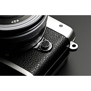 Olympus E-PL7 16MP Mirrorless Digital Camera with 3-Inch LCD with 14-42mm EZ Lens (Silver) - International Version