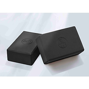 IUGA Yoga Block 2 Pack with Yoga Strap, High Density Yoga Blocks 9”x6”x3”to Improve Strength, Flexibility and Balance, Light Weight and Non-Slip Surface for Yoga, Pilates and Meditation