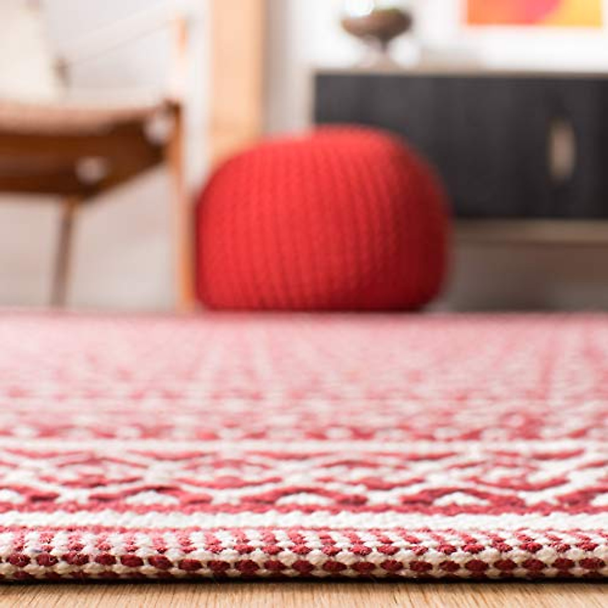 SAFAVIEH Montauk Collection Runner Rug - 2'3" x 8', Ivory & Red, Handmade Flat Weave Boho Farmhouse Cotton, Ideal for High Traffic Areas in Living Room, Bedroom (MTK341C)