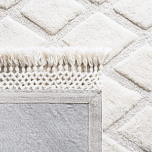 SAFAVIEH Casablanca Collection 7' Square Ivory CSB651A Handmade Moroccan Tassel Living Room Dining Bedroom Area Rug