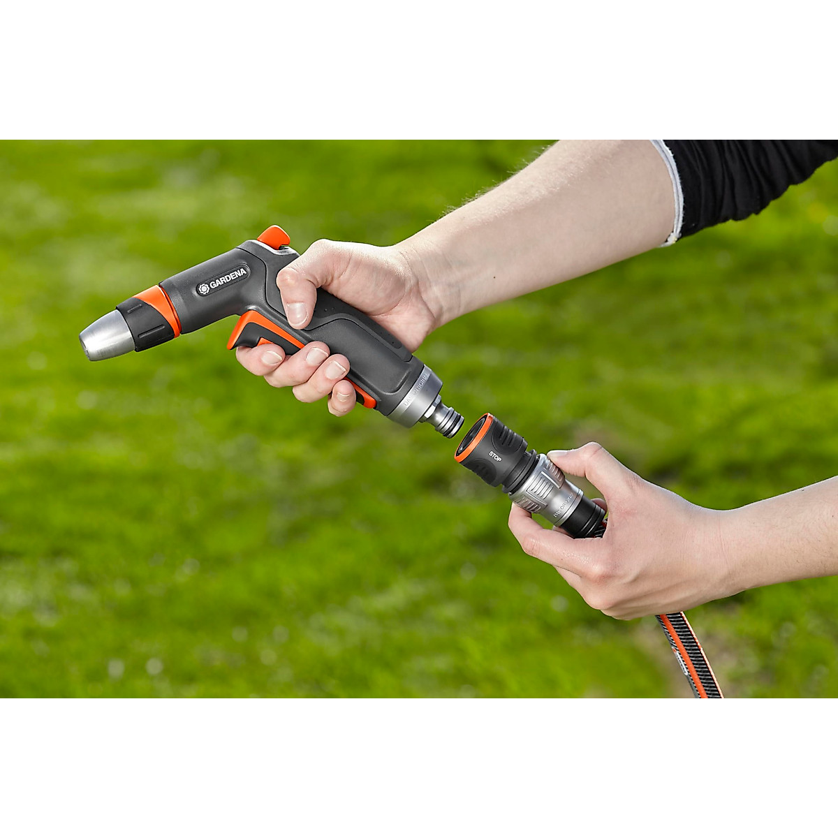 Gardena 18253-20 Connector Connection: Hose 13 mm (1/2 ") and 15mm (5/8") Packaged Premium Water Stop, 1/2-5/8-Inch, Silver/Black