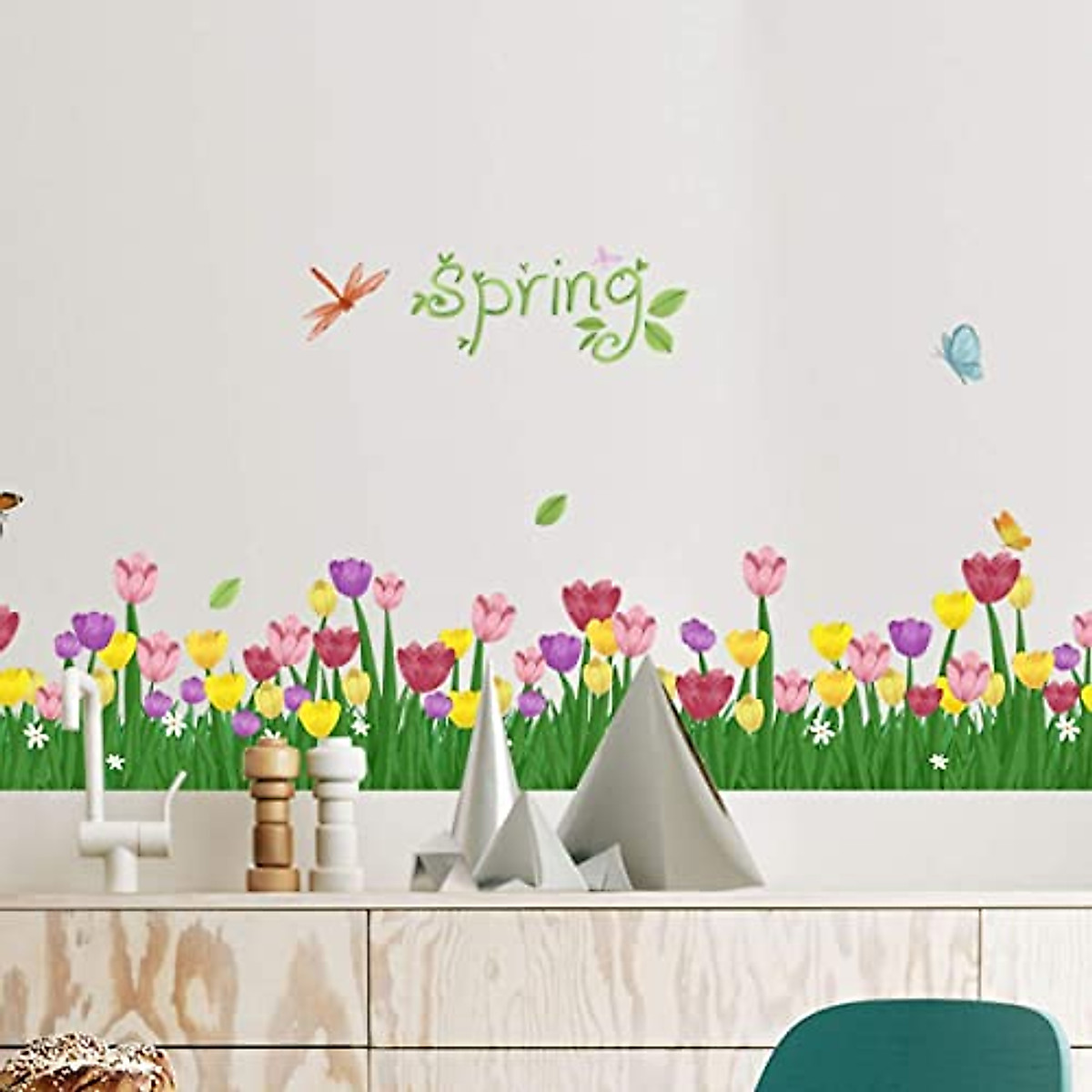 Spring Tulip Wall Decals Flower Grass Wall Stickers Removable DIY Peel and Stick Art Murals for Classroom Bedroom Girls Room Living Room Hallway Kitchen Bathroom Home Decor (Tulip)