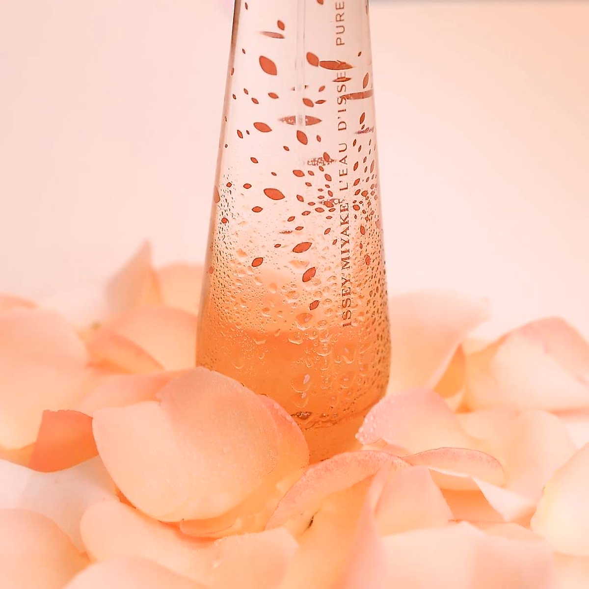 Leau Dissey Miniatures Set by Issey Miyake for Women - 4 Pc Mini Gift Set 4x3.5 ml Leau Dissey EDP, Leau Dissey EDT, Leau Dissey Pure EDP, Leau Dissey Pure Nectar EDP