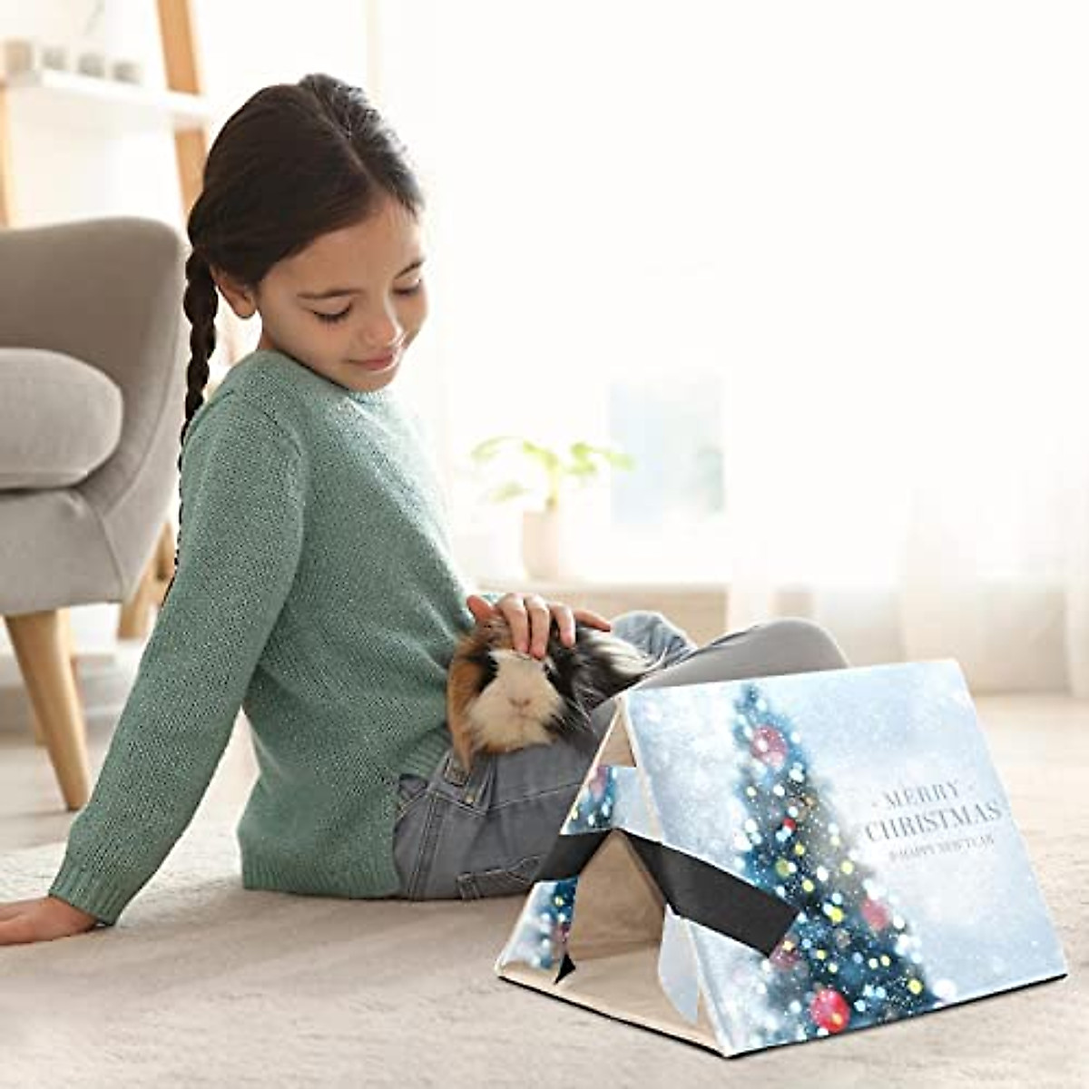 enheng Small Pet Hideout Christmas Tree Background Hamster House Guinea Pig Playhouse for Dwarf Rabbits Hedgehogs Chinchillas