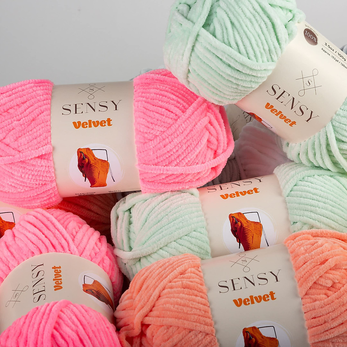 Sensy Velvet Crocheting Yarn - Baby Blanket Chenille, Amigurumi, 3.5 oz, 132 Yards, Bulky Gauge 5 (Baby Blue)