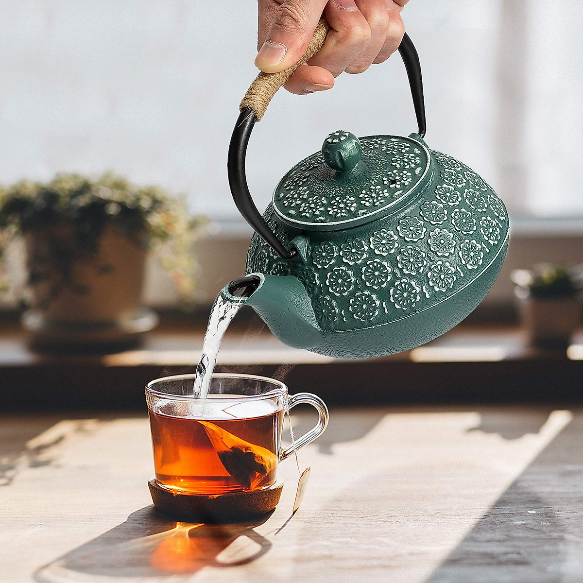 Sotya Cast Iron Teapot, 30oz/900ml Japanese Tetsubin Tea Pot with Infuser for Loose Leaf and Tea Bags, Tea Kettle Coated with Enameled Interior for Stove Top, Dark Green