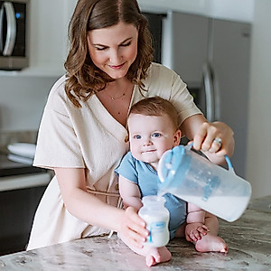 Dr. Brown's Baby Formula Mixing Pitcher 32oz, Blue with Anti-Colic Options+ Narrow Baby Bottles, 4 Pack, 4 oz