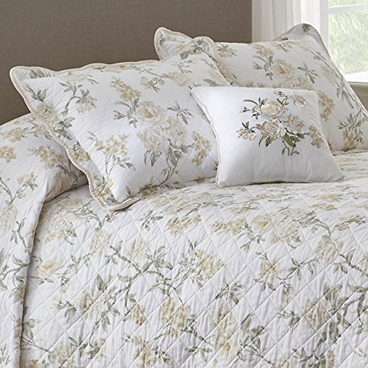 Nostalgia Home Juliette Yellow Floral King Bedspread, White