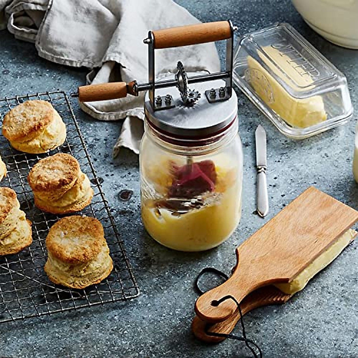 1.5L Hand Crank Butter Churner- Manual Butter Churner- Wooden handle shakes stainless steel gear Manual Butter Maker,butter churner hand crank mason jar.Baking of top gadgets butter maker