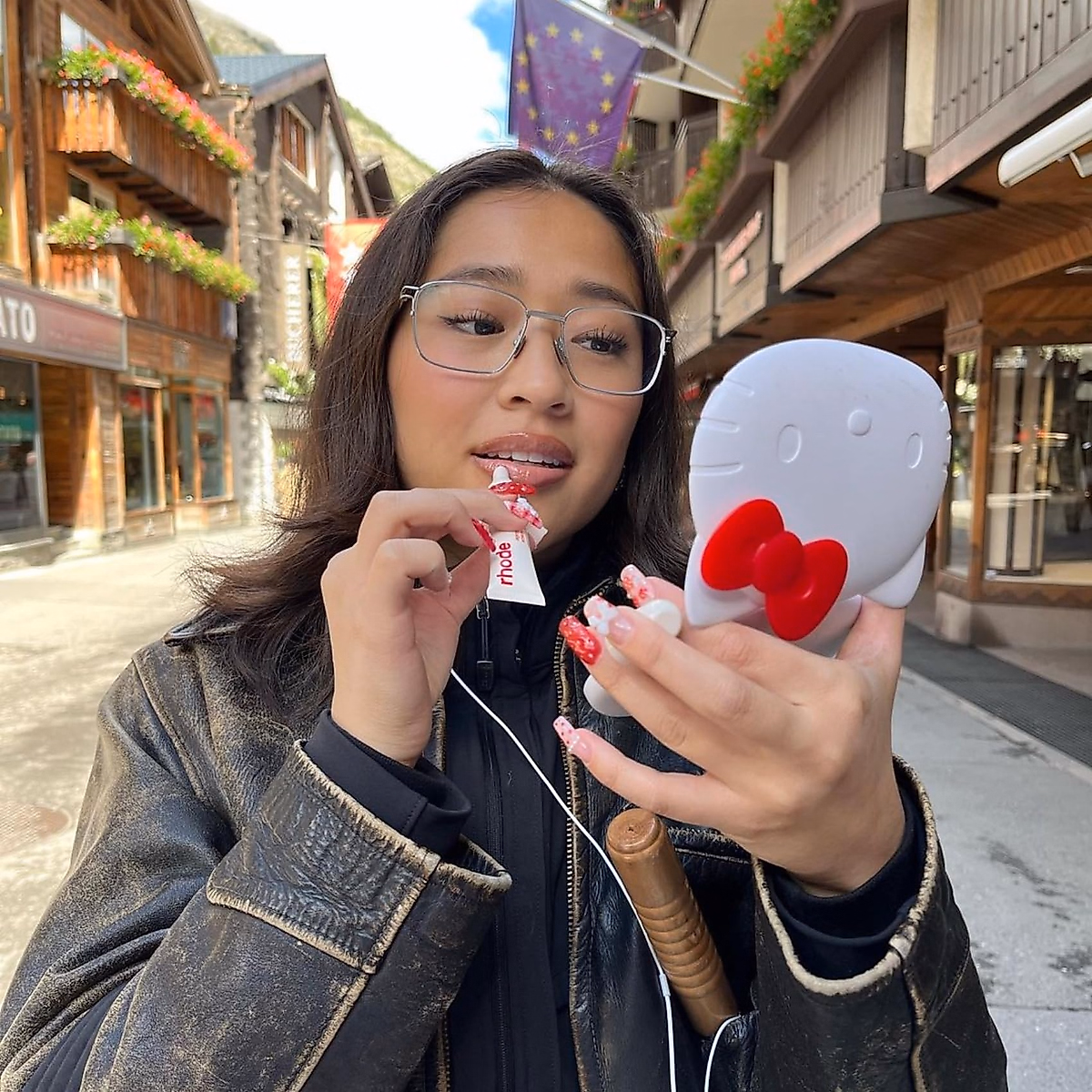 Impressions Vanity Hello Kitty Kawaii Compact Mirror with Touch Sensor Switch for Purse, LED Makeup Mirror with 2X Magnifying Top and Adjustable Brightness (White)