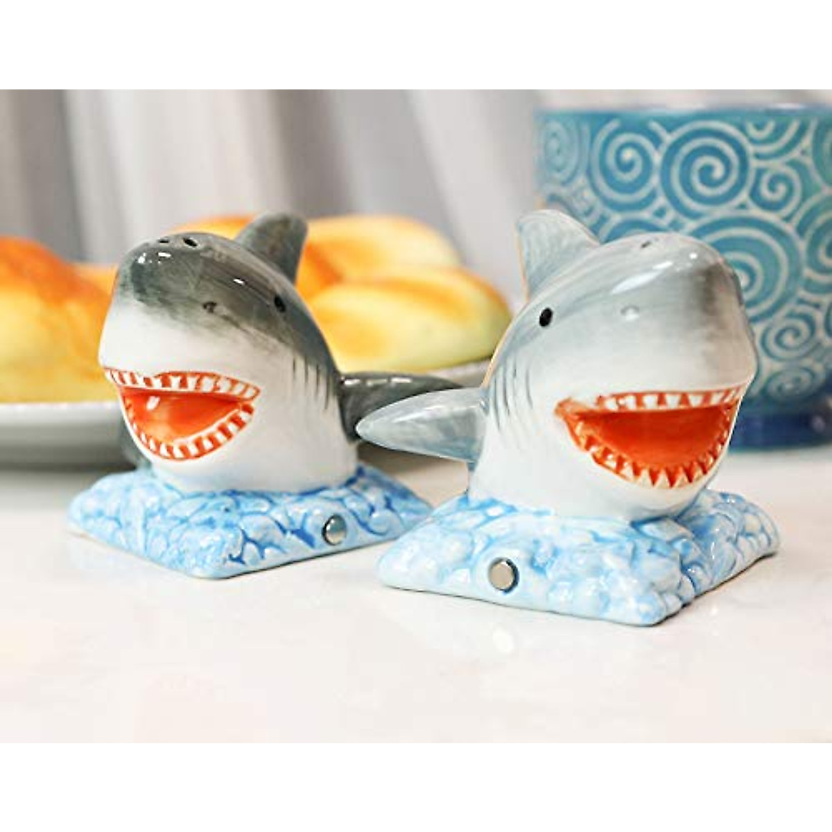 "Home Décor Accents" Ceramic Nautical Ocean Great White Sharks Salt And Pepper Shakers Figurine Set - Home Accents 33-kl1-9039